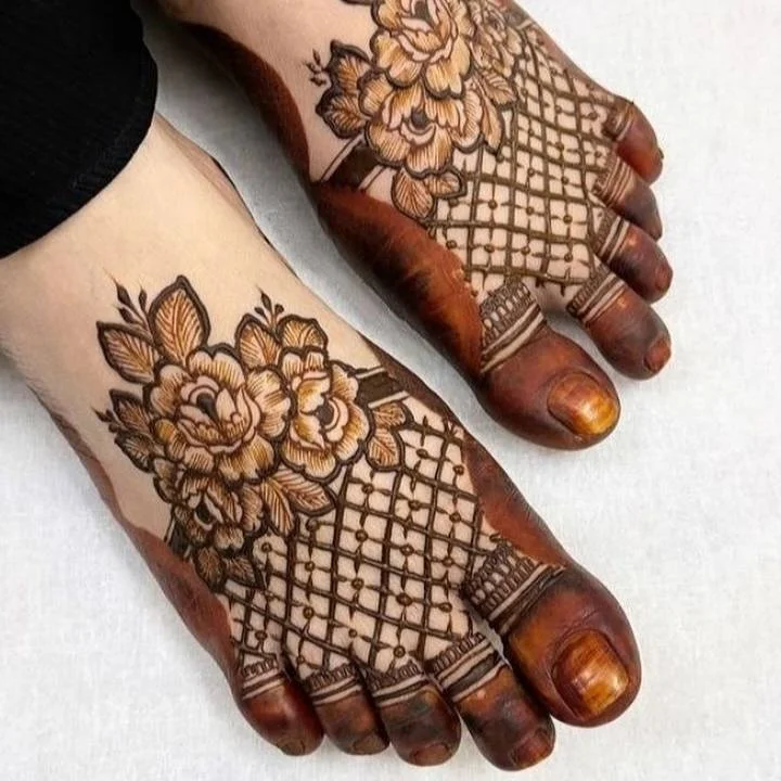 100+ Stylish Foot (Pair) Mehndi Designs [2026]